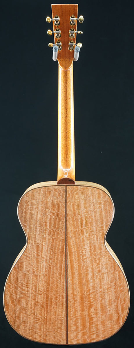 "Mango Makai" – StayGoldGuitars
